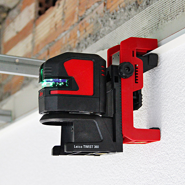 Leica LINO L2P5G Multi-Functional Laser Outfit | York Survey Supply Centre